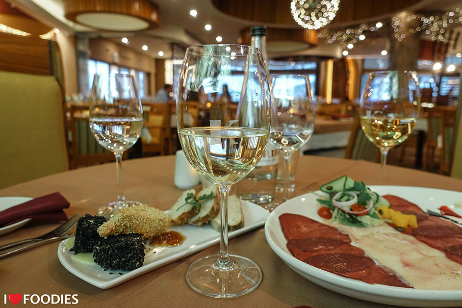 Karibu At The V&A Waterfront: Review • I Love Foodies